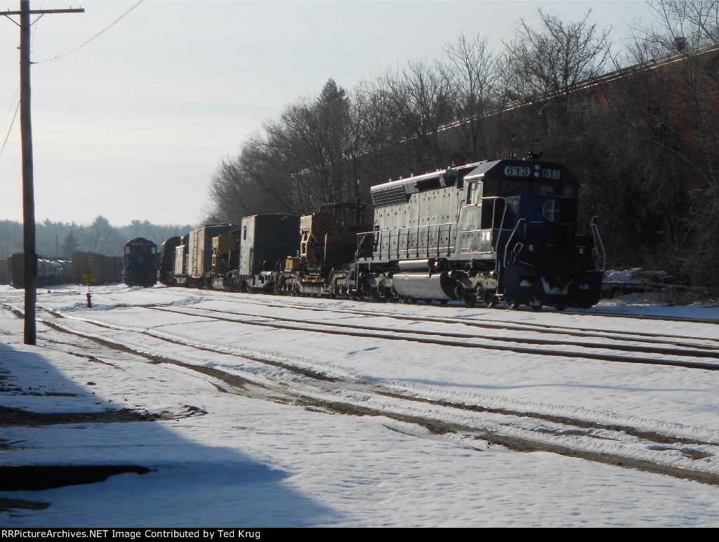 MEC 613 with the Wreck Train